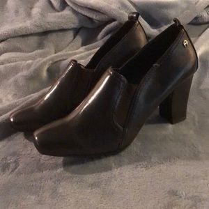 Etienne Aigner | Shoes | Nwot Etienne Aigner Leather Pumps Size 9 ...